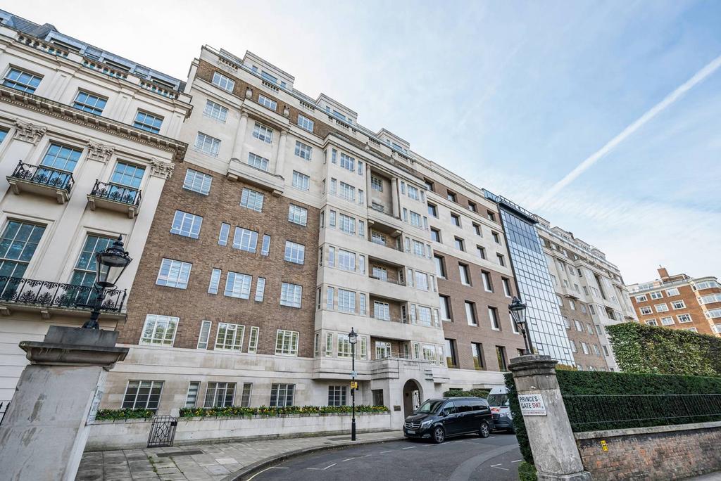 Princes Gate, Knightsbridge, London, SW7 3 bed flat - £8,992 pcm (£ ...