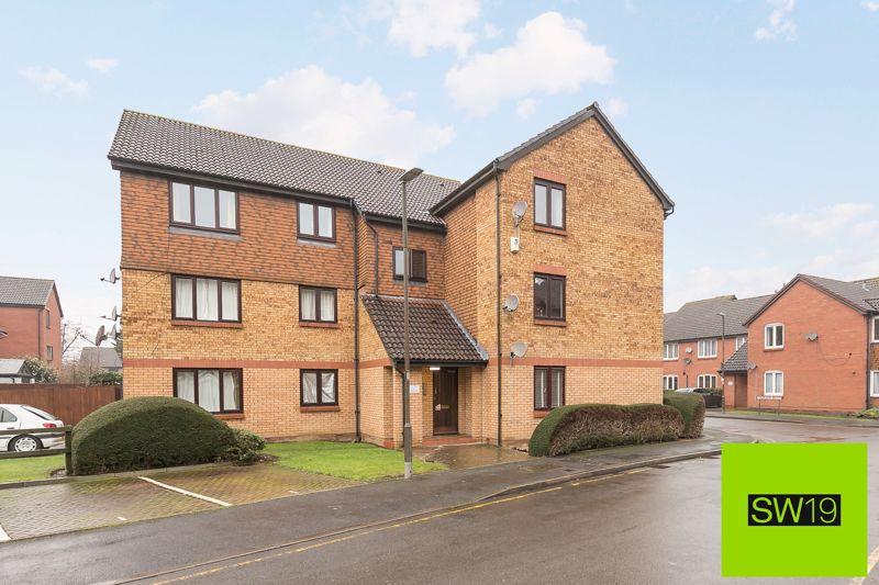 Shelley Way, London SW19 2 bed apartment - £385,000