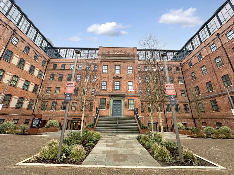 Horlicks Quarter, Slough, SL1 2 bed flat - £1,700 pcm (£392 pw)