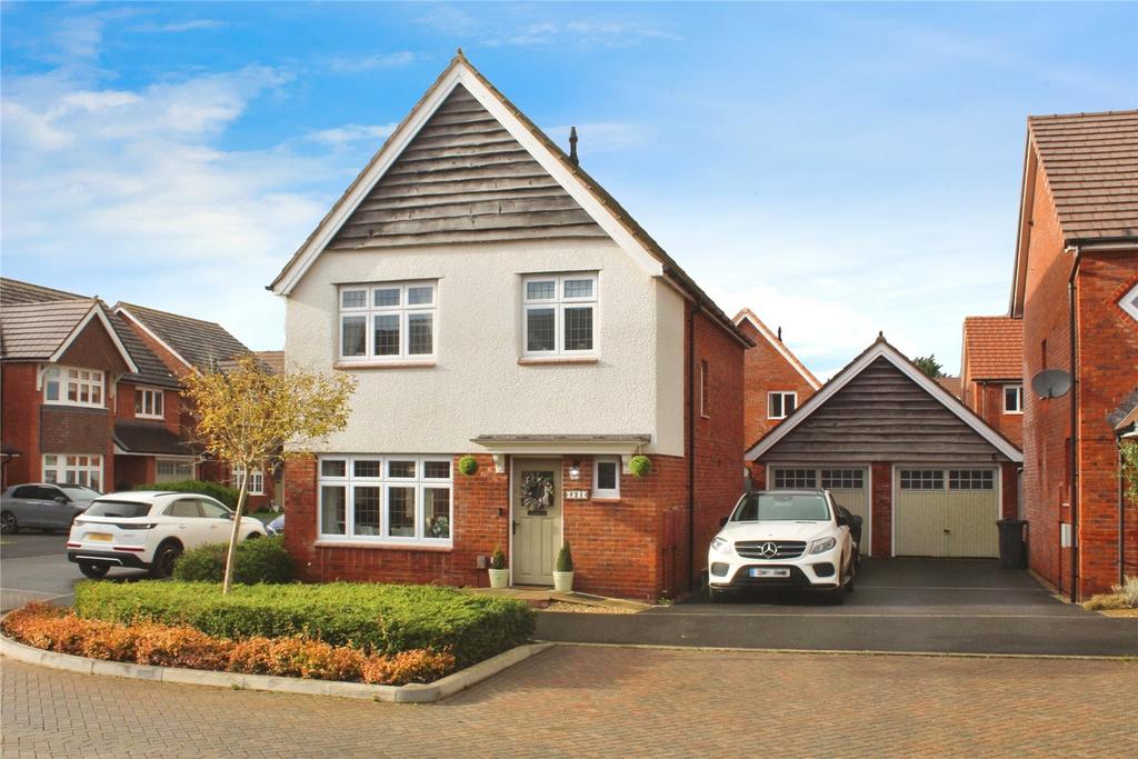Robin Way, Newton Abbot TQ12 3 bed detached house - £400,000