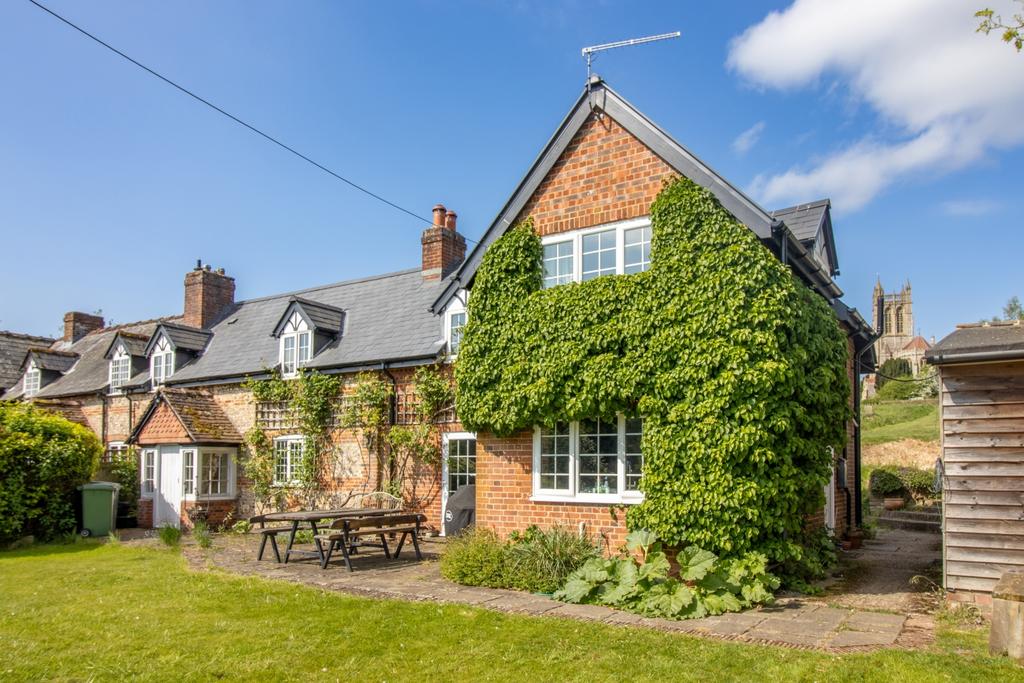 Northington, Alresford, Hampshire, SO24 4 bed cottage to rent - £3,000 ...