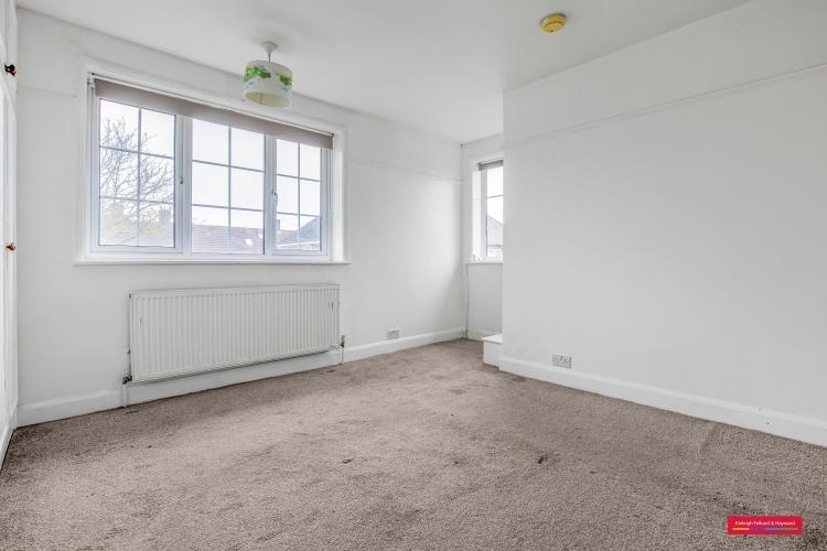 Waters Road London SE6 2 bed house - £1,900 pcm (£438 pw)