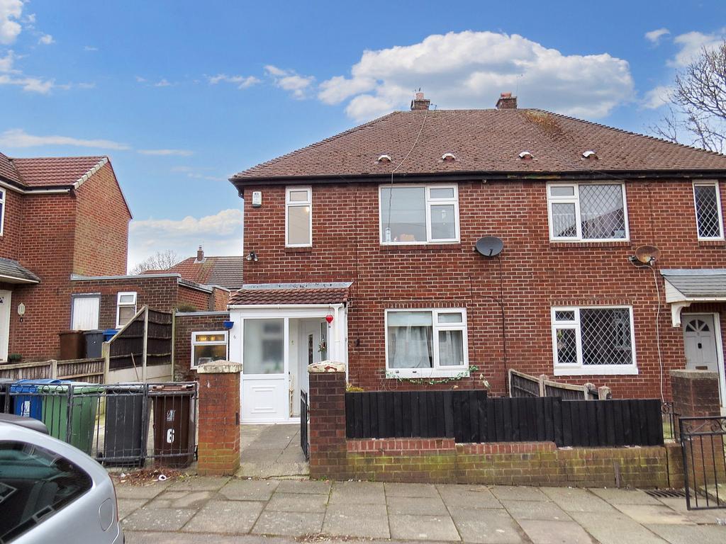 Devon Close, Wigan, WN5 9 2 bed semi-detached house - £126,000