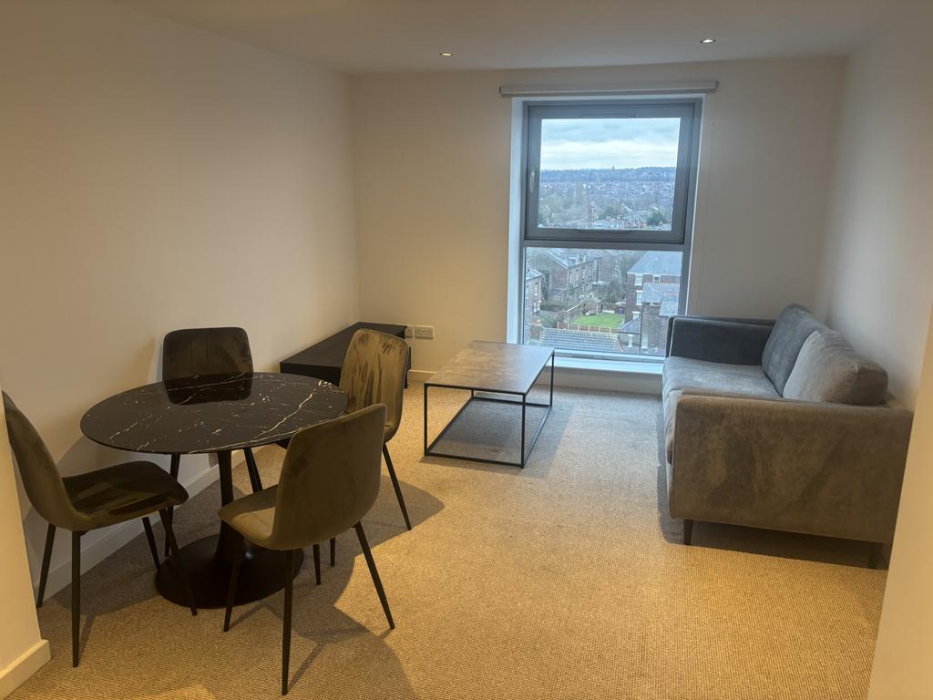 14 Greenheys Road, Liverpool... 1 bed apartment - £675 pcm (£156 pw)