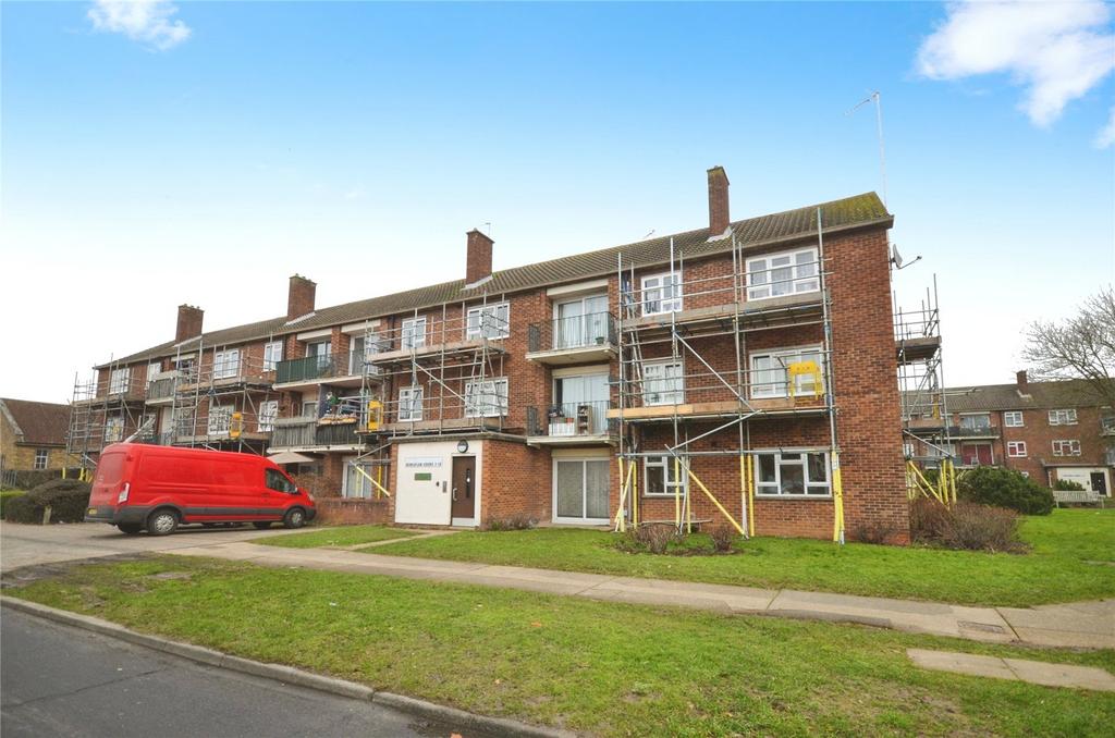 Iceni Way, Colchester, Essex, CO2 2 bed apartment - £140,000