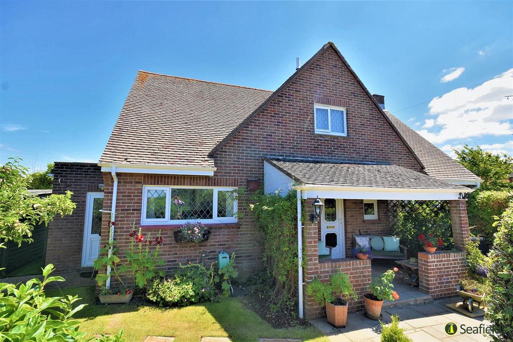 Seaview Lane, Seaview, PO34 5DJ 3 bed detached house - £495,000