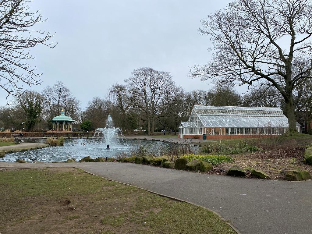 Pearson Park, Hull, HU5 2TQ 2 bed apartment - £850 pcm (£196 pw)