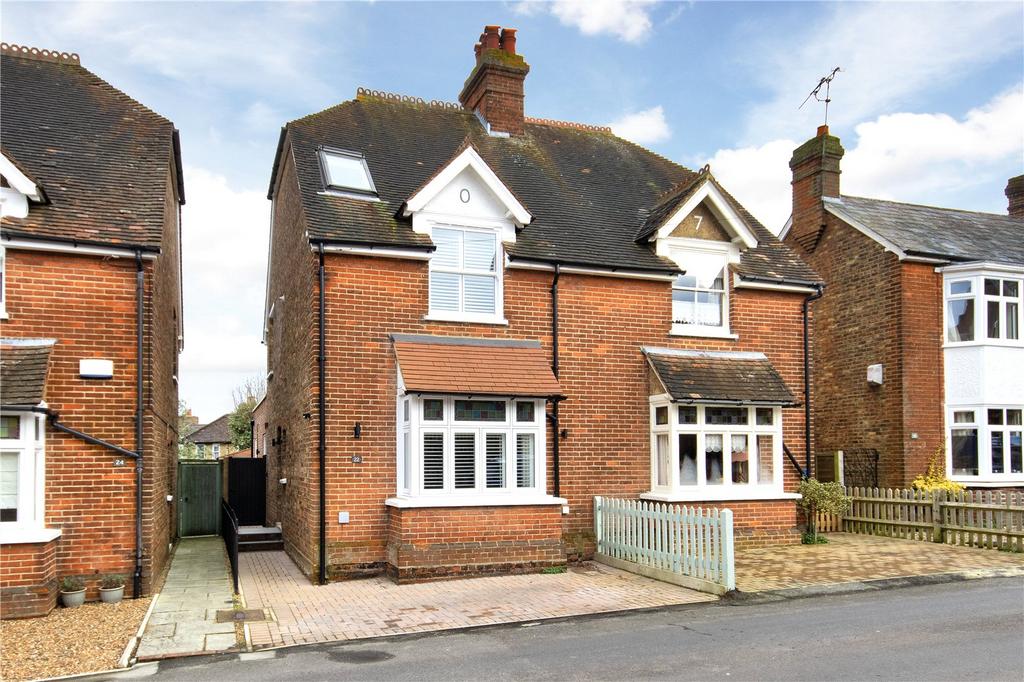 Holly Bush Lane, Sevenoaks, Kent, TN13 3 bed semi-detached house - £925,000
