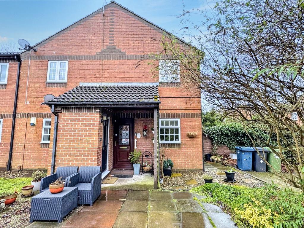 Hazelmoor, Hebburn, Tyne and Wear... 2 bed ground floor flat for sale ...