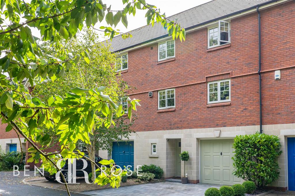 Scarlett Drive, Preston PR4 4 bed townhouse - £364,950