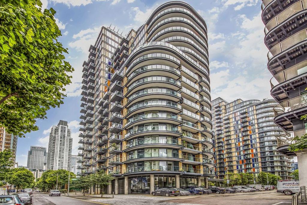 Millharbour, London E14 2 bed flat - £2,600 pcm (£600 pw)