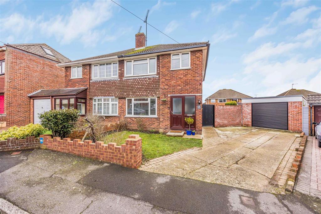 Aldsworth Gardens, Portsmouth PO6 3 bed semi-detached house for sale ...