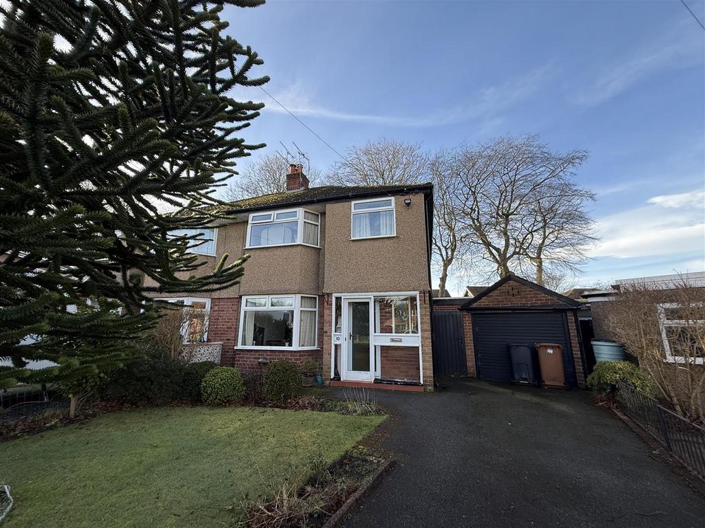 Speedwell Close, Heswall, Wirral 3 bed semi-detached house for sale - £ ...