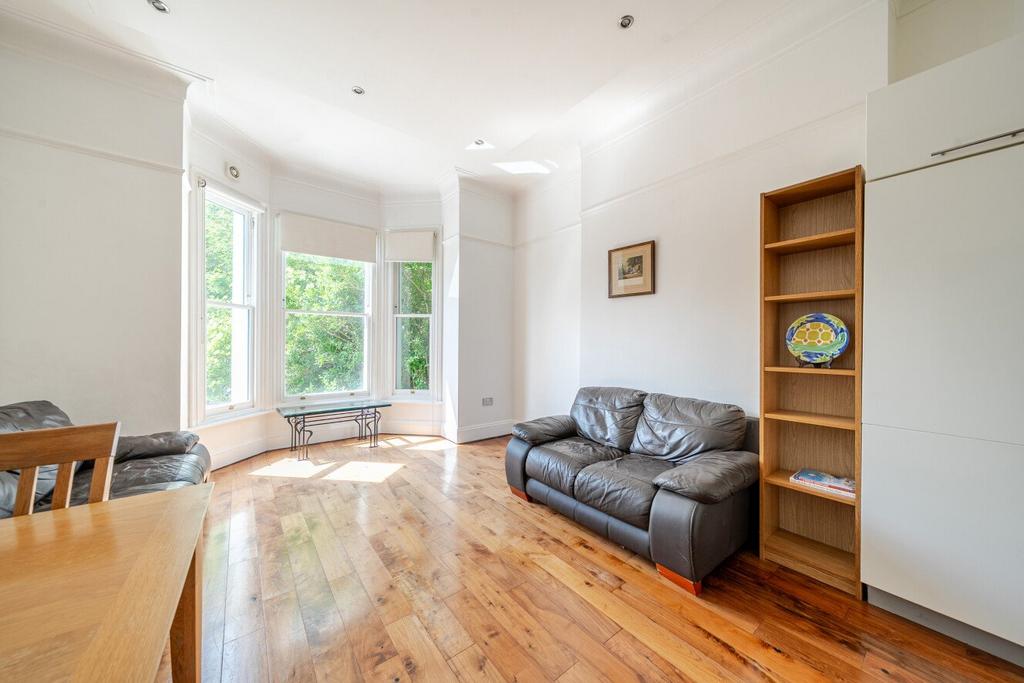 Culverden Road, Balham, London, SW12 2 bed flat for sale - £575,000