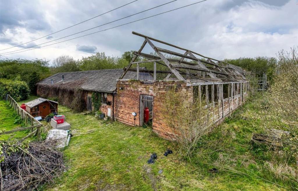 Pool Quay, Welshpool Detached house for sale - £185,000