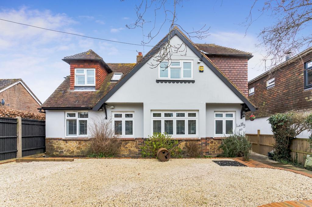 Church Lane, Steyning BN44 4 bed detached house for sale - £725,000