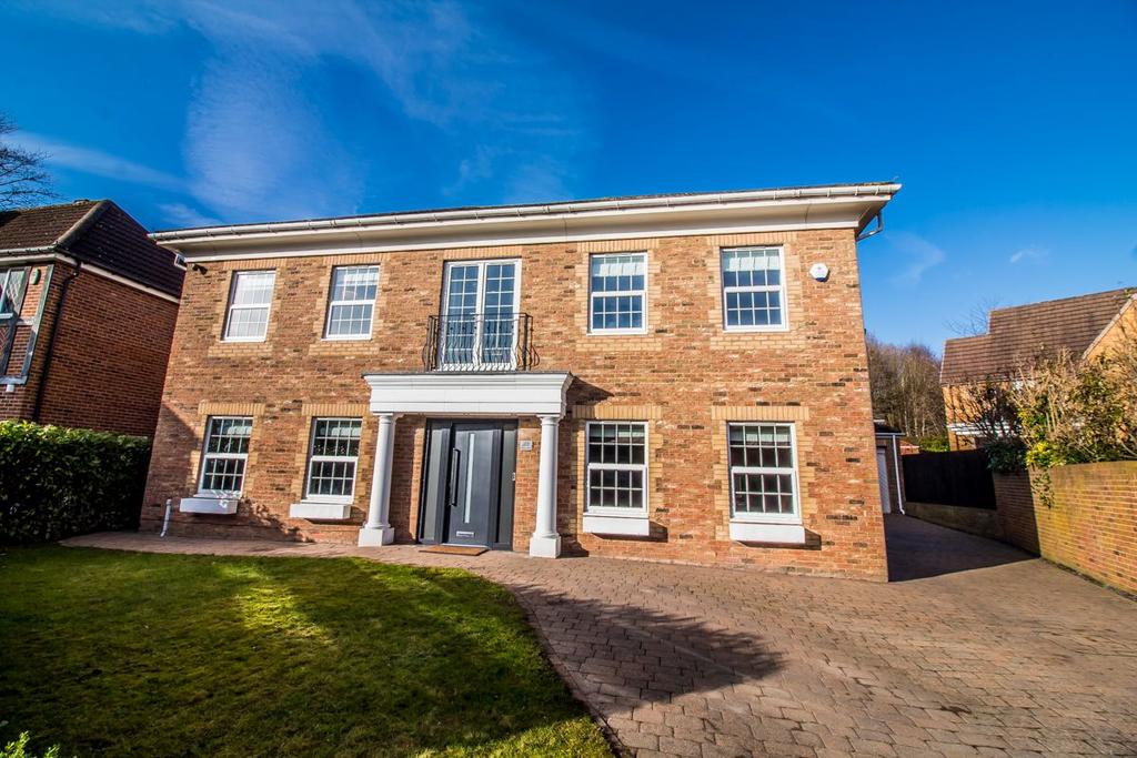 Duxbury Park, Fatfield, Washington, NE38 4 bed detached house - £650,000
