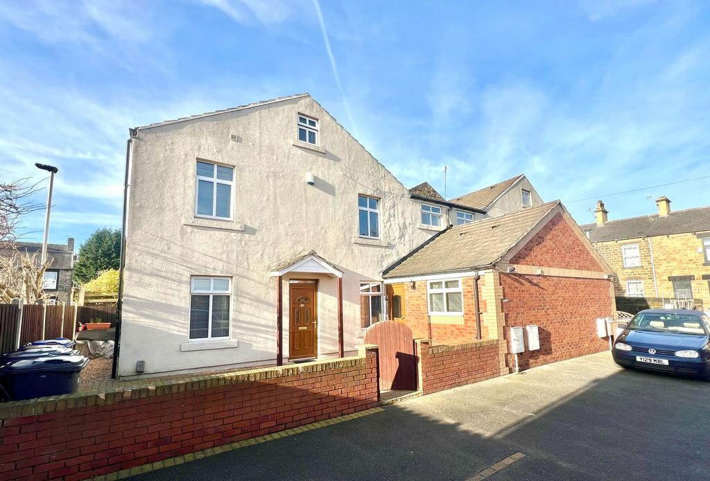 Lancaster Street, Barnsley, S70 6DX 3 bed semi-detached house - £129,950
