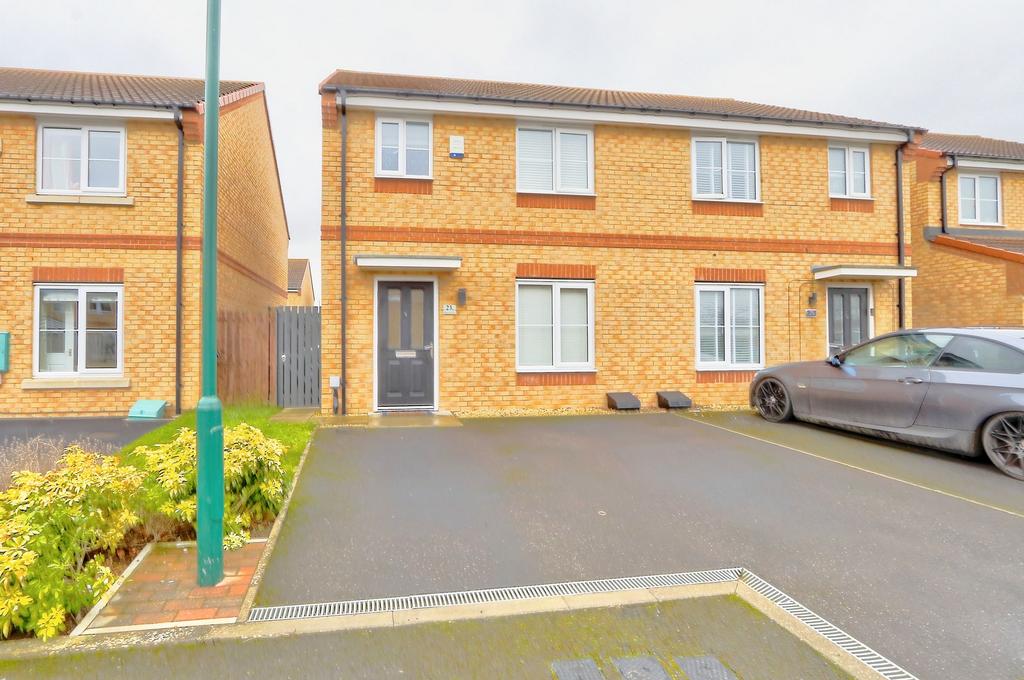Birchwood Grove, Middlesbrough, TS6 3 bed semi-detached house for sale ...