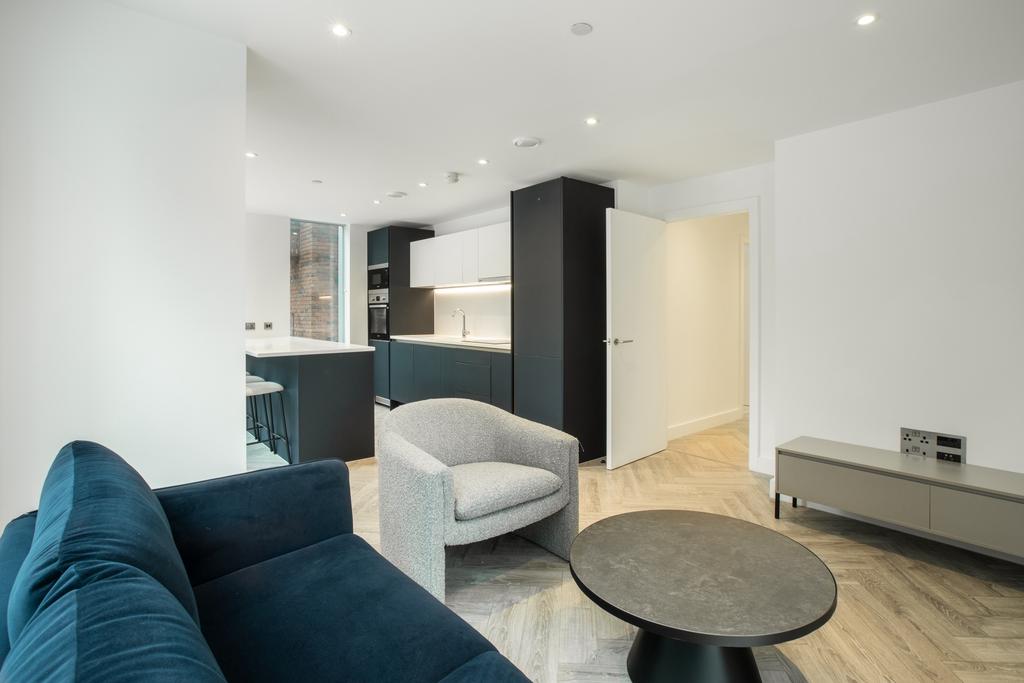 at Cortland at Colliers Yard, CY73... 2 bed apartment - £2,535 pcm (£ ...