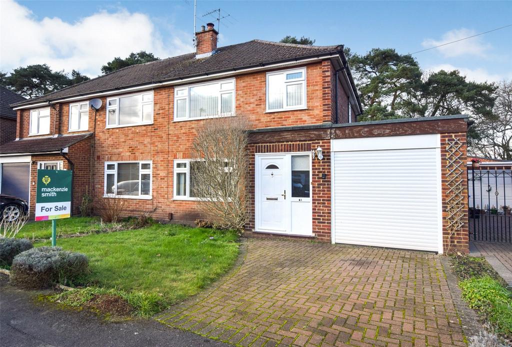 Horn Road, Hampshire GU14 3 bed semi-detached house for sale - £455,000