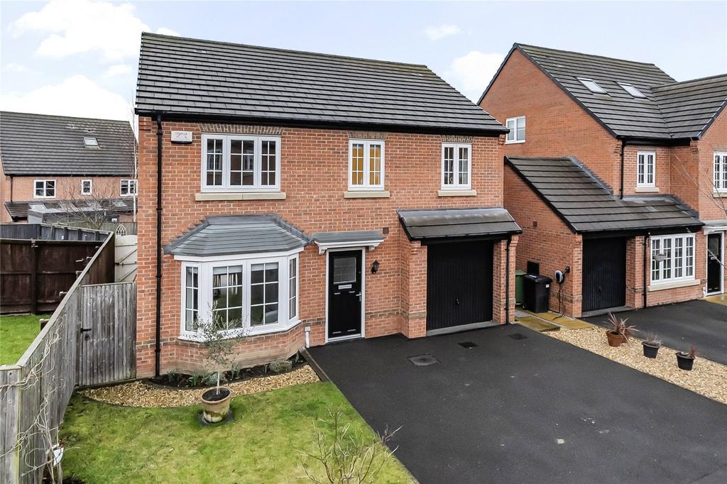 Sunningdale Place, Rothwell, Leeds... 4 bed detached house for sale - £ ...