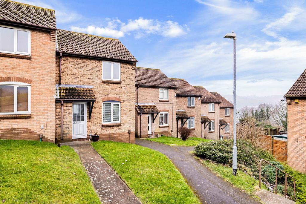 Christchurch Way, Dover, CT16 2 bed end of terrace house - £220,000
