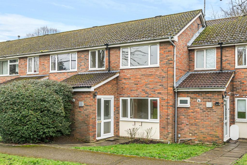 St. Martins Close, East Horsley, KT24 3 bed terraced house for sale - £ ...