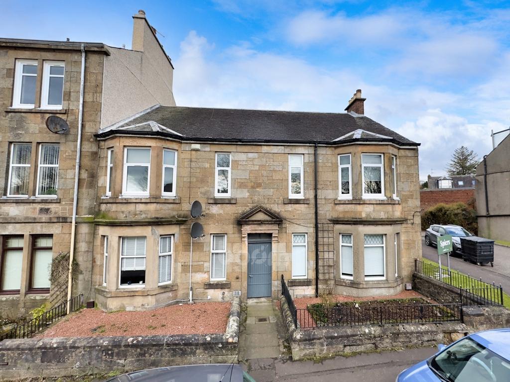 8 Janefield Place, Beith 2 bed flat for sale - £75,000