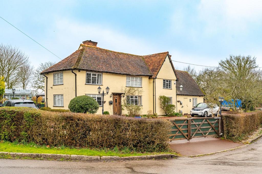 Canfield Road, Takeley, Bishop's... 4 bed detached house for sale - £ ...