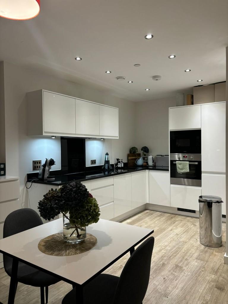 at Manchester, 145 Viscount House 8... 1 bed apartment to rent - £1,845 ...