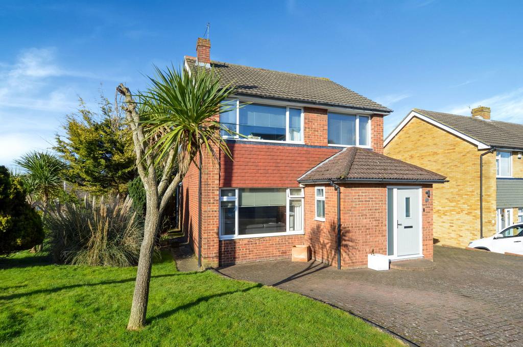 Beaulieu Rise, Rochester ME1 4 bed detached house - £485,000