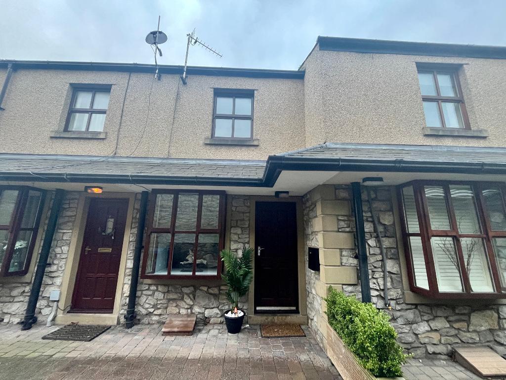 Parsonage Cottages, Clitheroe, BB7 2JT 2 bed terraced house - £795 pcm ...