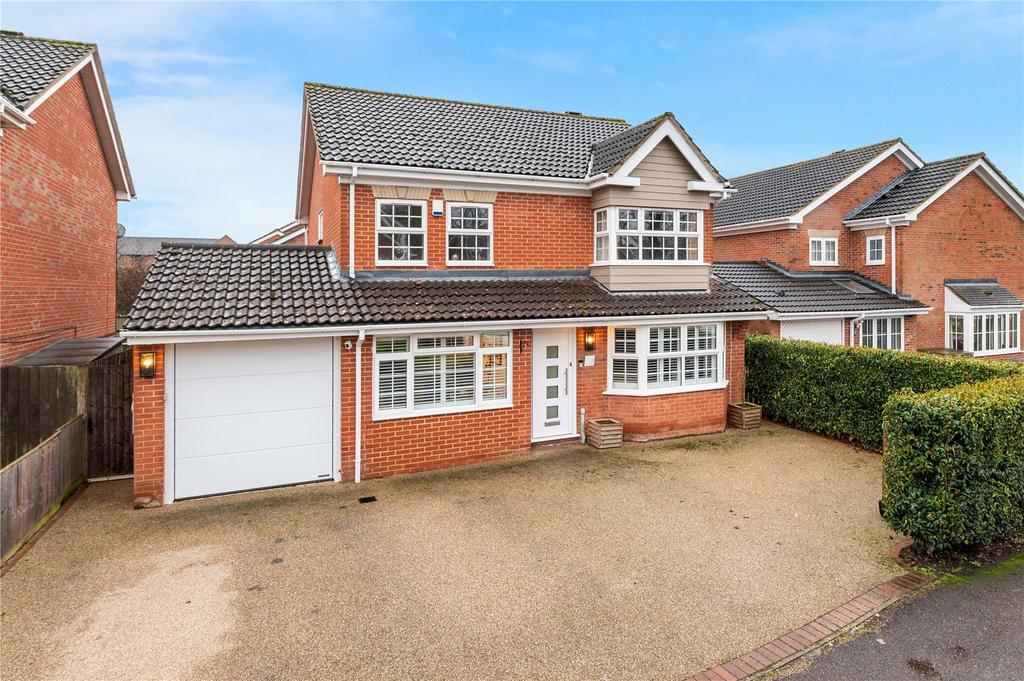 Greenways, Saffron Walden, Essex, CB11 4 bed detached house for sale ...
