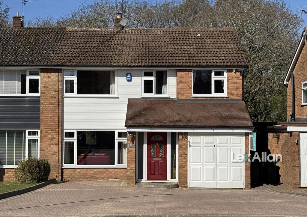 Compton Road, Stourbridge 4 bed semi-detached house for sale - £370,000
