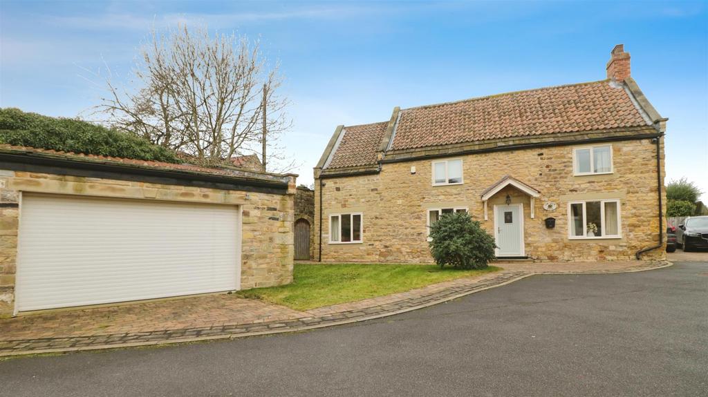 Doncaster Road, Barnburgh, Doncaster 4 bed detached house for sale - £ ...