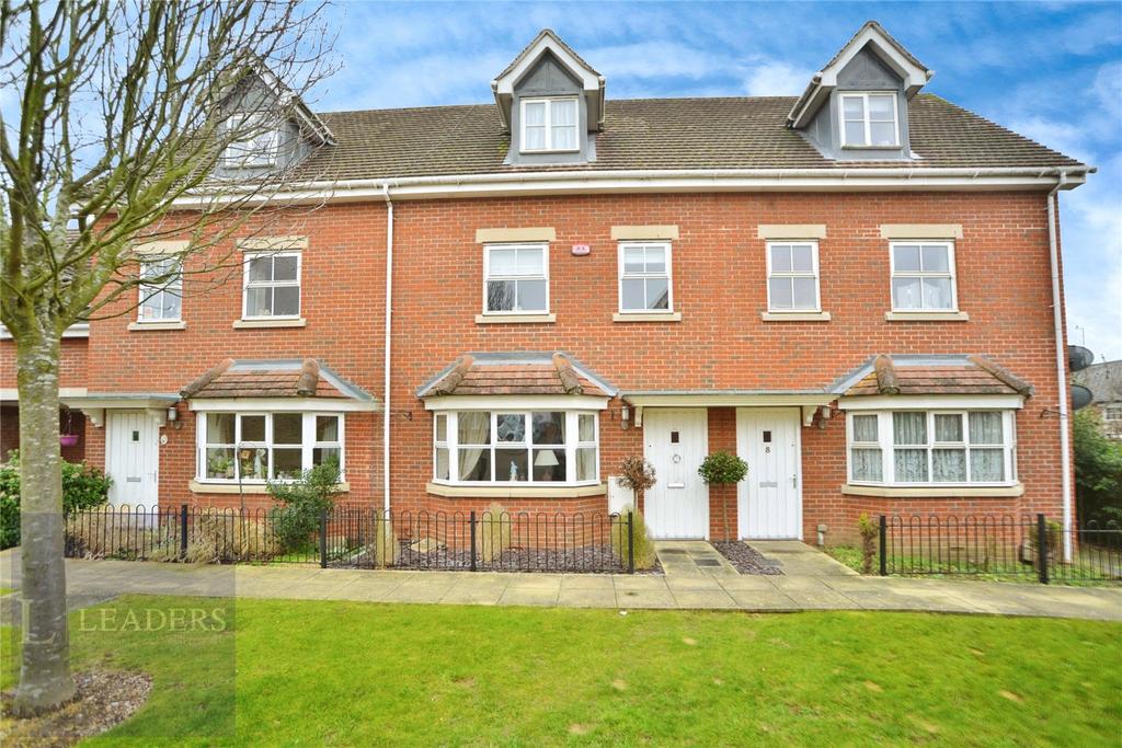 Evans Court, Halstead, Essex 5 bed terraced house for sale - £345,000