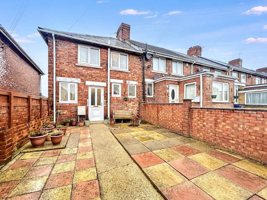 Wordsworth Road, Peterlee, Durham... 3 bed end of terrace house - £64,950