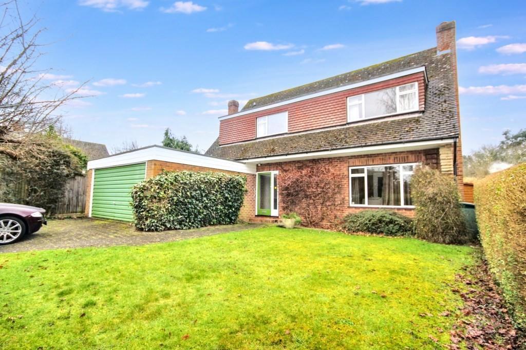 PARK WAY, GREAT BOOKHAM, KT23 4 bed detached house - £825,000