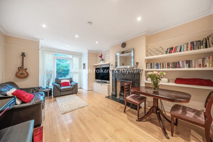 Greencroft Gardens London NW6 2 bed apartment - £2,990 pcm (£690 pw)