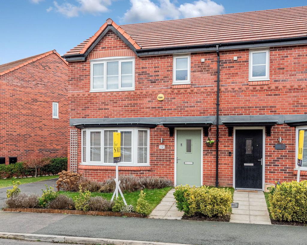 Bromborough CH62 3 bed semi-detached house - £250,000