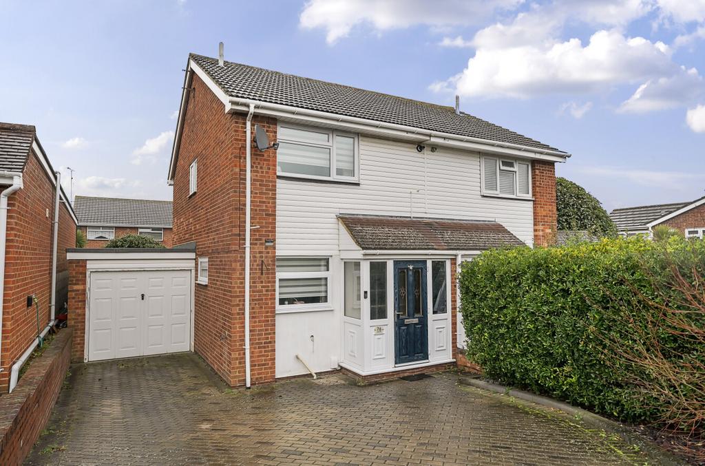 Archer Way, Swanley, BR8 2 bed semi-detached house - £425,000