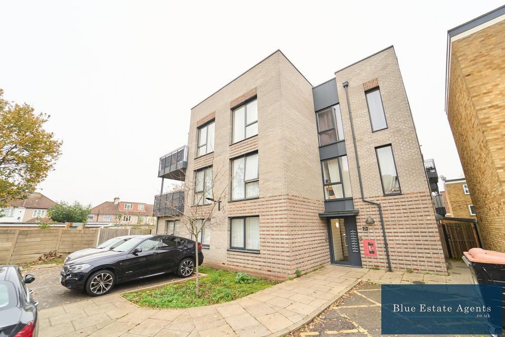 Lovell Road, Southall, UB1 2 bed apartment for sale - £140,000