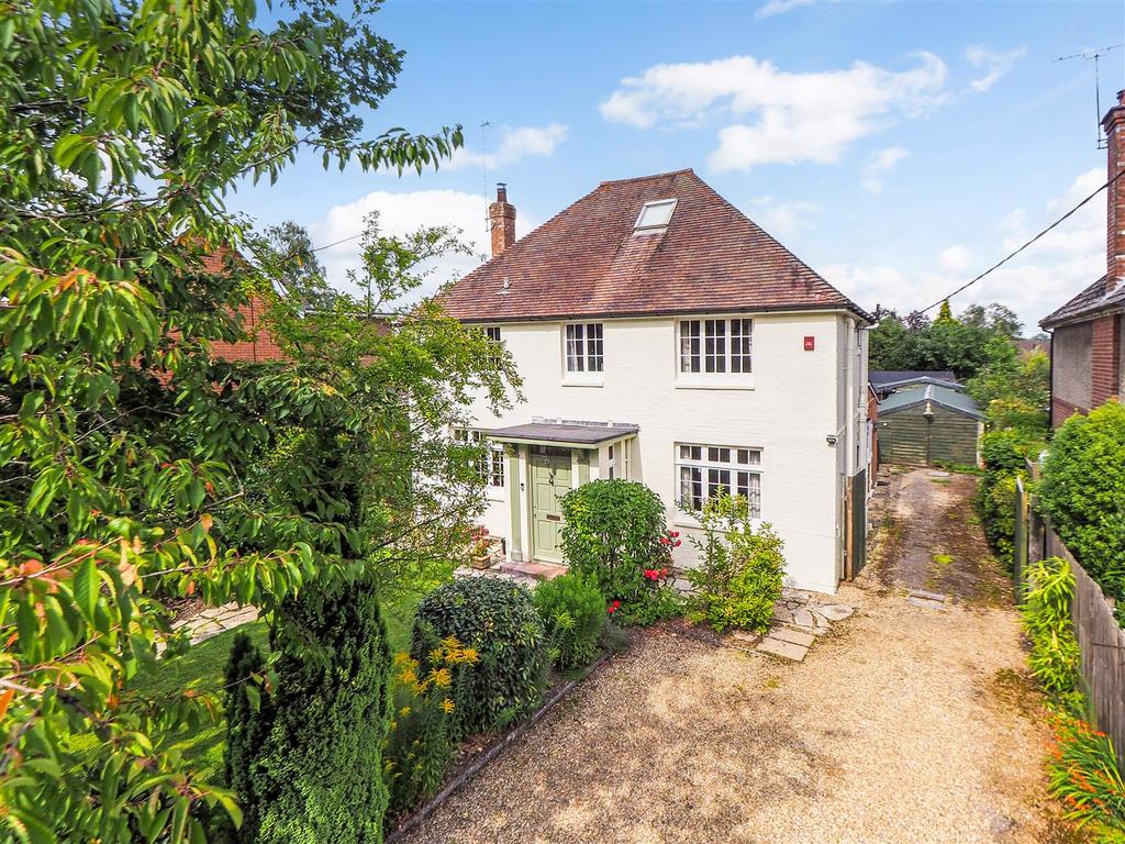 Woodlands Road, Ashurst, Hampshire 5 bed detached house for sale - £850,000