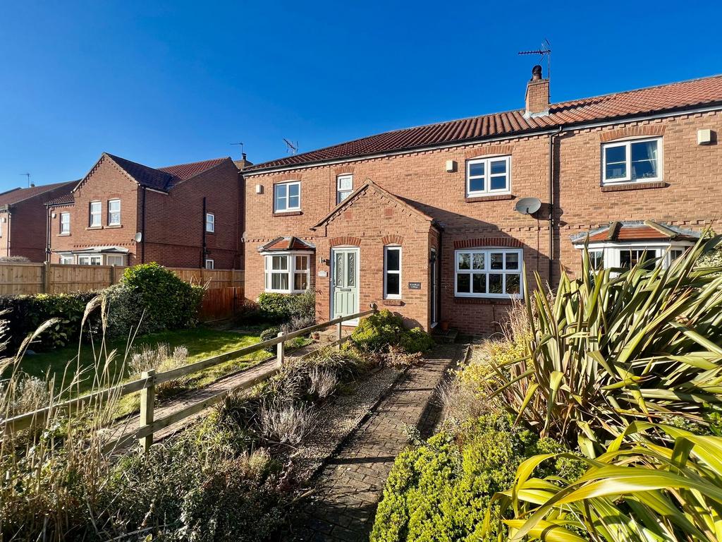 Oak Road, Cowthorpe, Wetherby, LS22 5EY 2 bed terraced house for sale ...