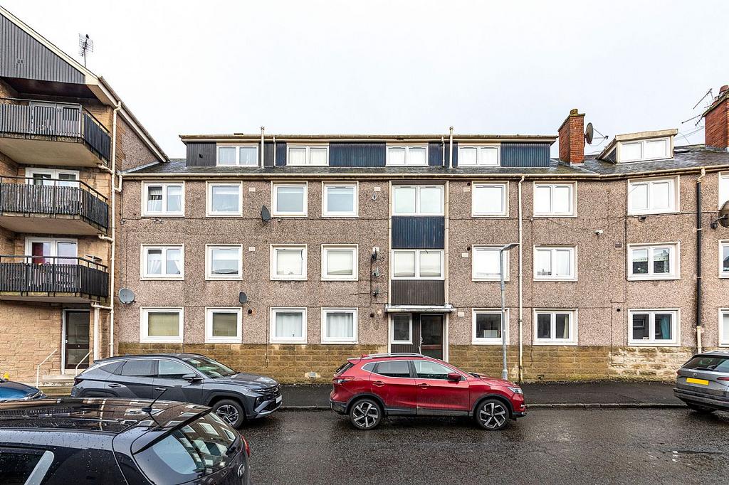 3e Allars Crescent, Hawick TD9 9ET 3 bed penthouse for sale - £80,000