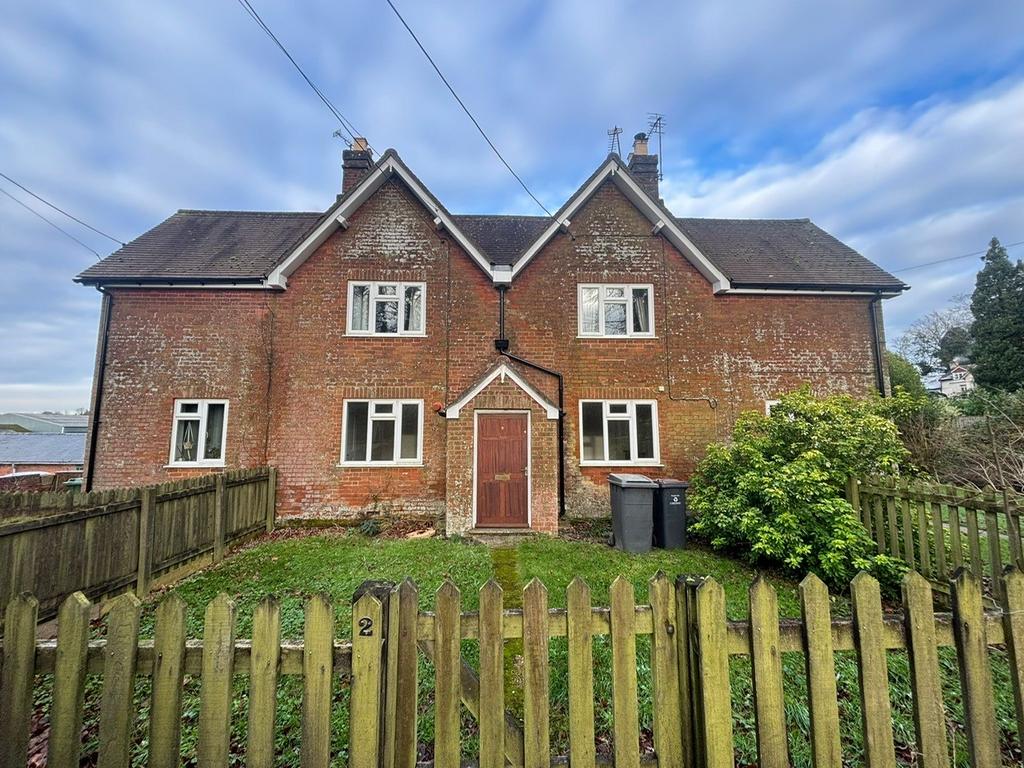 Ashley, Kings Somborne SO20 1 bed ground floor flat - £1,100 pcm (£254 pw)
