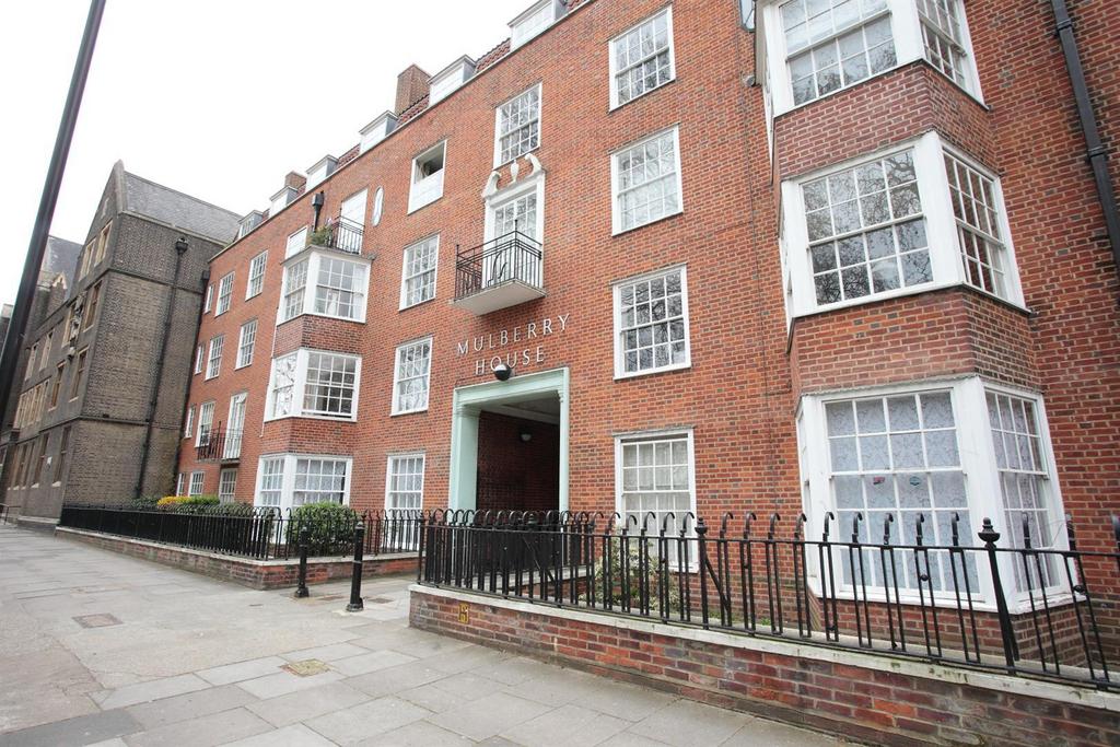 Mulberry House, Victoria Park Square... 2 bed maisonette to rent - £2,250 pcm (£519 pw)