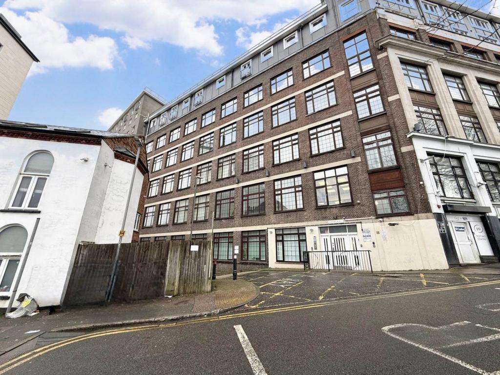Hatton Place, Luton LU2 1 bed flat for sale - £130,000