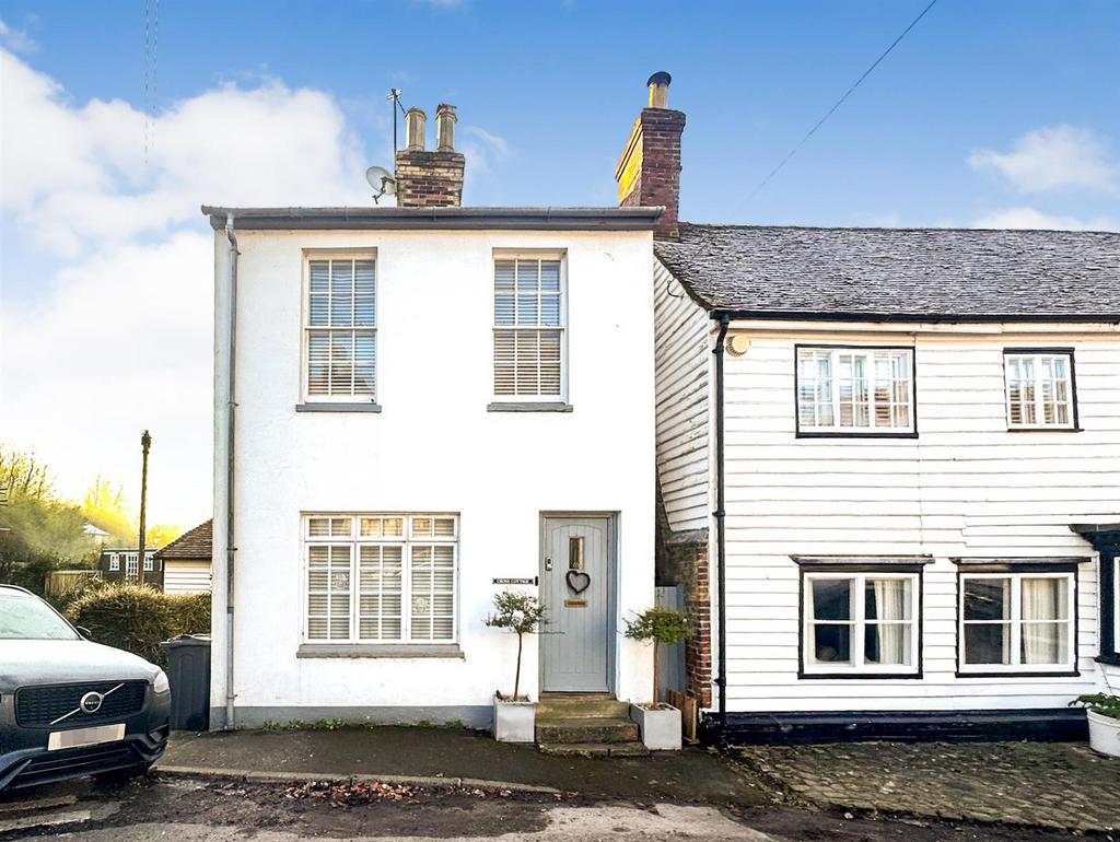 Broad Street, Maidstone ME17 2 bed cottage - £1,350 pcm (£312 pw)